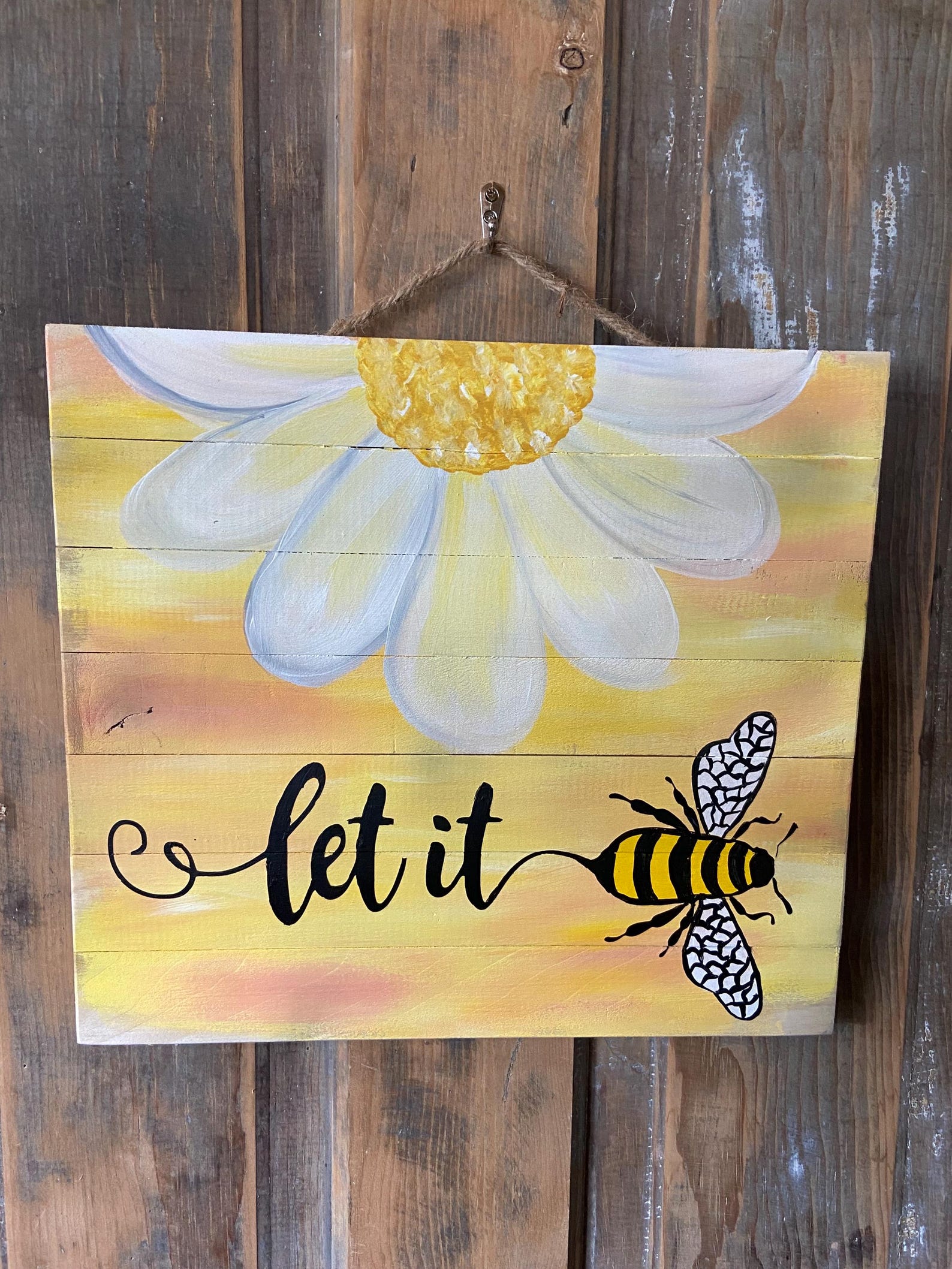 Hand Painted Let It Bee Sign: Rustic Floral Daisy Decor - Etsy
