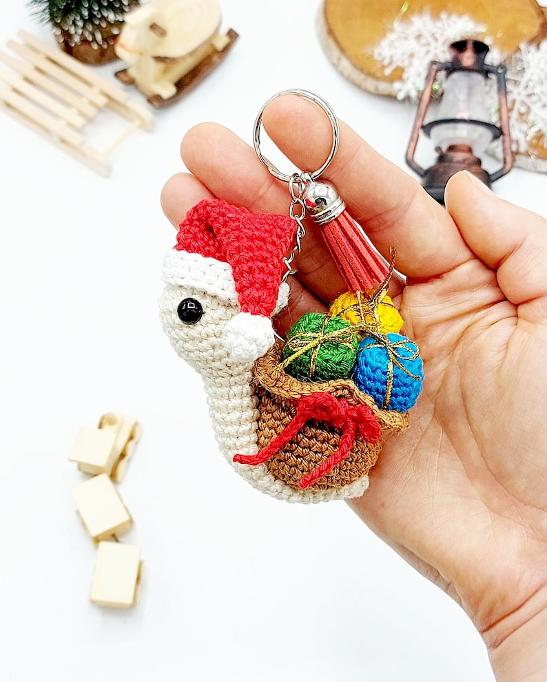 PATTERN: Christmas Snail Crochet Pattern, Amigurumi Crochet Pattern ...