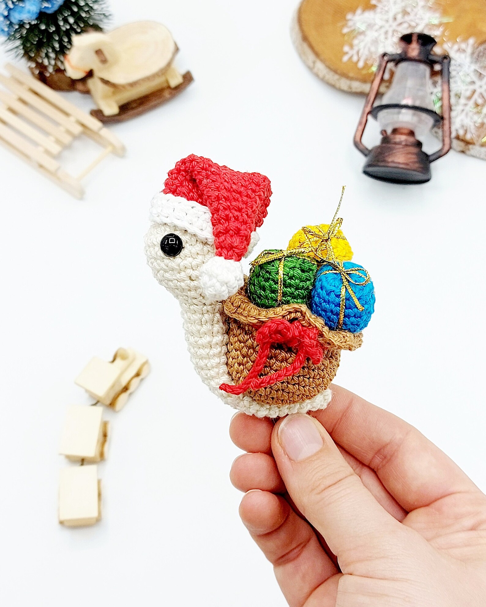 PATTERN: Christmas Snail Crochet Pattern, Amigurumi Crochet Pattern ...