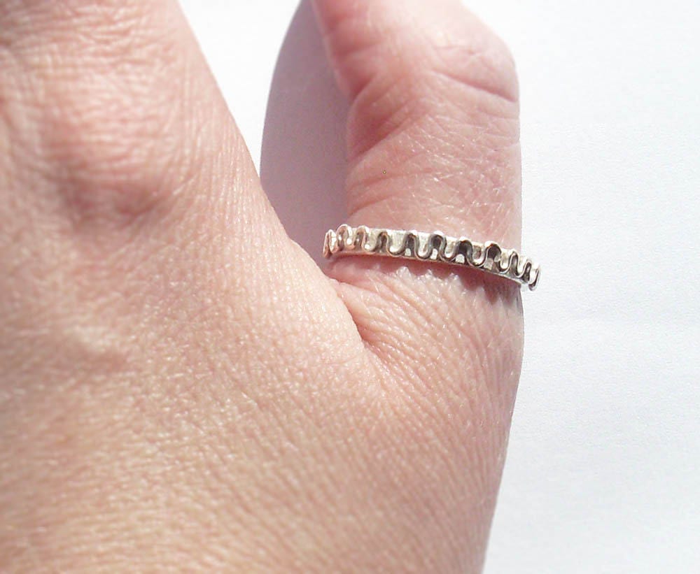 CLEARANCE SALE Sterling silver ring. Minimalist rocker silver | Etsy