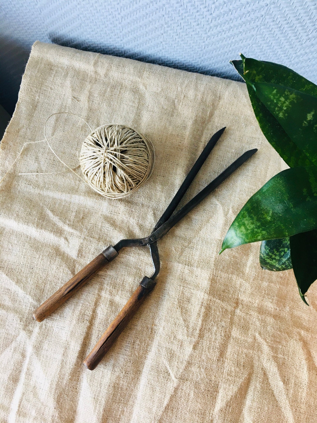 Antique Hair Curler, Curling Iron, Cast Iron Wooden Handle Hair Curler ...