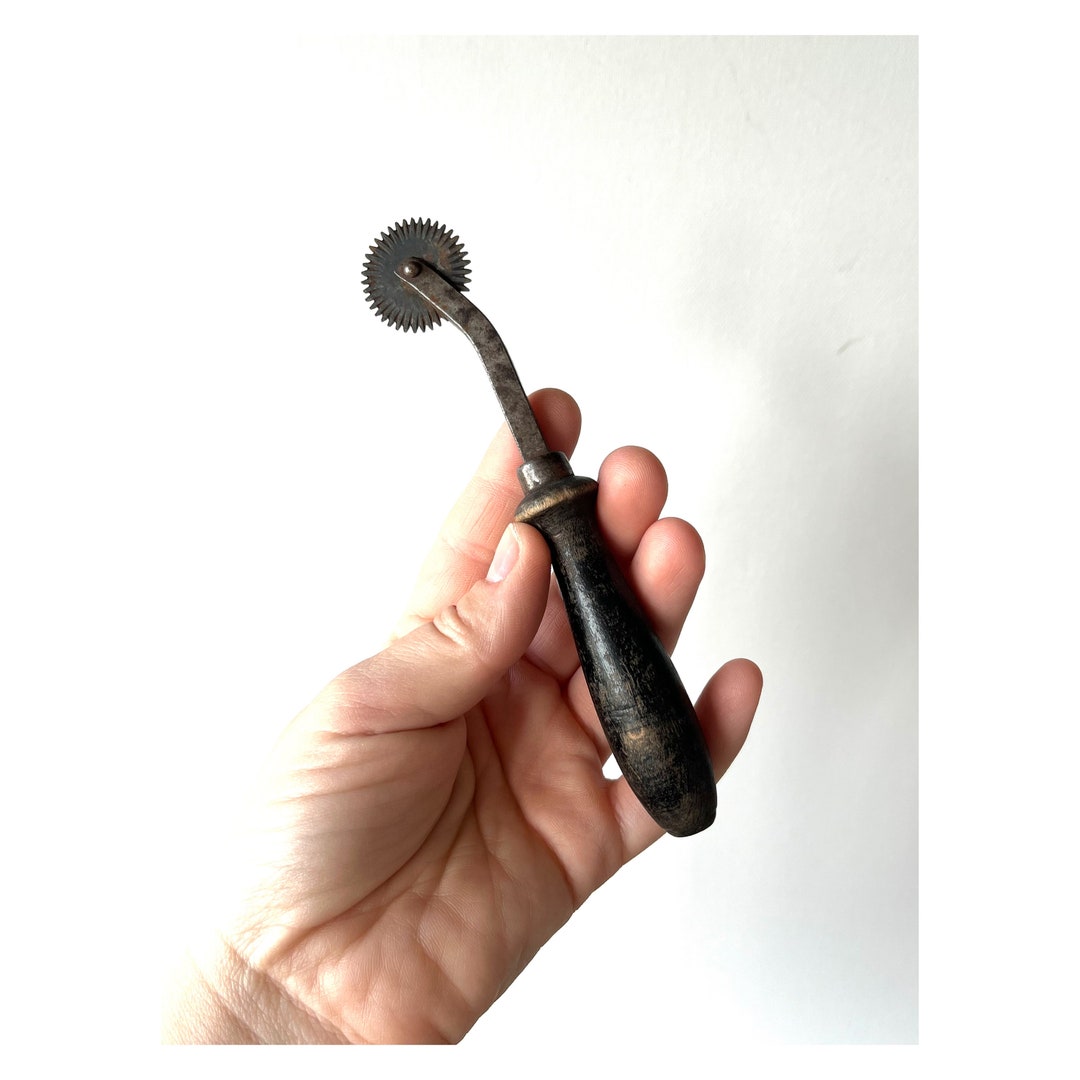 Vintage Spur Tracing Wheel, Leather Sewing Pricking Wheel Black Wood ...