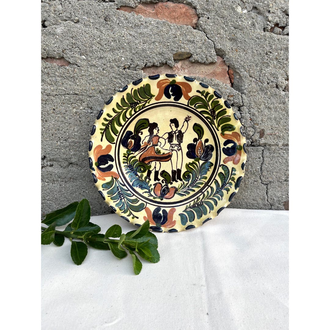 Vintage Transylvania 20th Century Earthenware Korond Peasant Wall ...
