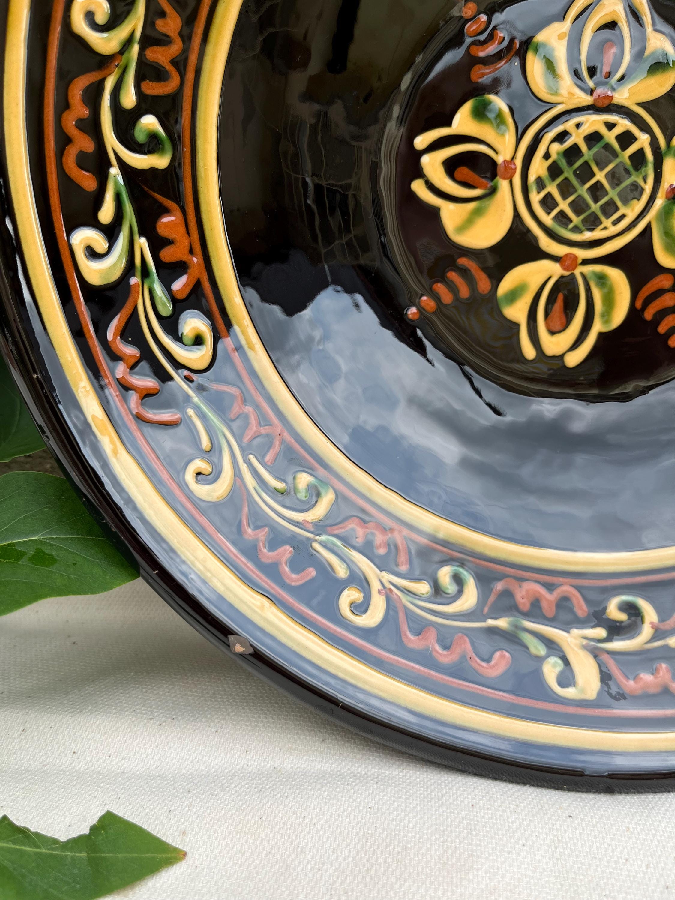 Vintage Hungarian Art Ceramic Peasant Flower Designed Folk Plate, Black ...