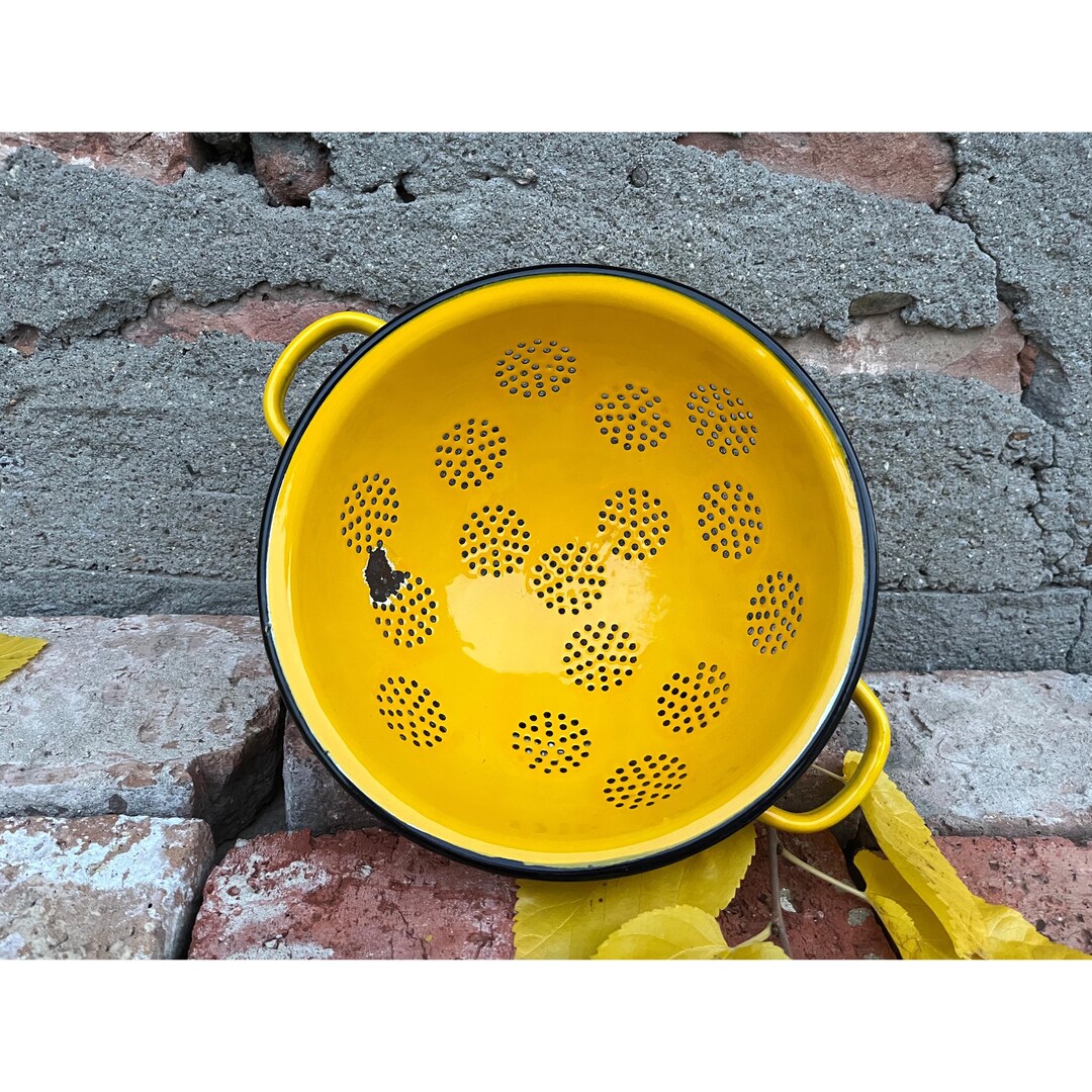Vintage Yellow Enamel Colander With Two Handles, Simple Metal Sieve ...