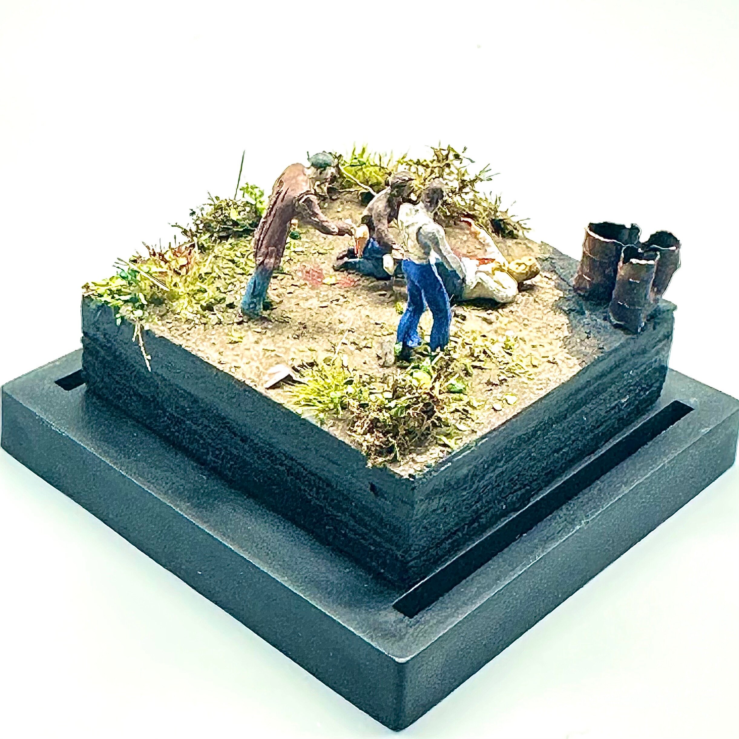 HO Scale Zombie Diorama: Handmade Walking Dead Model Train Display - Etsy