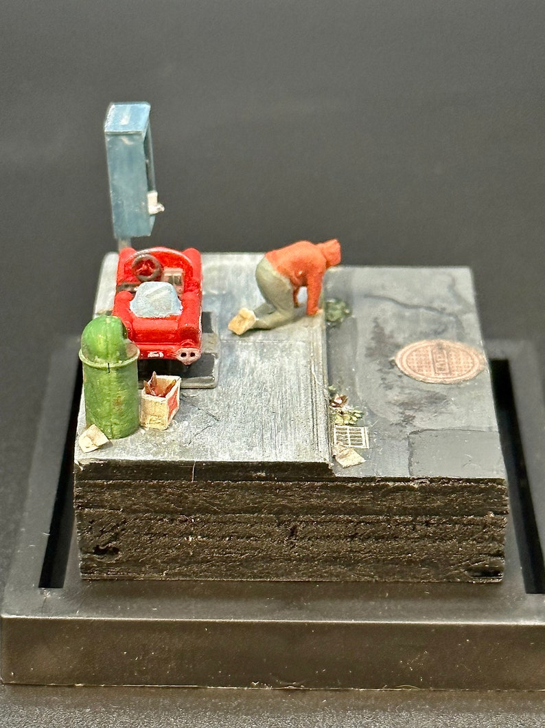 Diorama Too Much Fun: HO Scale Tiny Miniature Party Fun Model Train ...