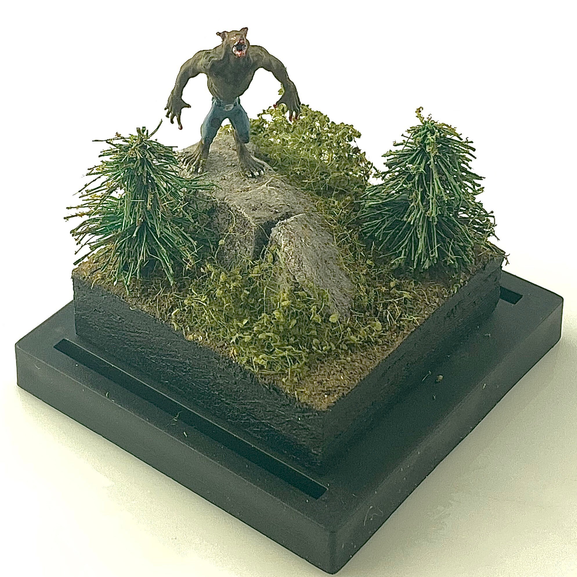 Diorama Werewolf Dogman Howling in the Woods: Tiny Miniature HO Scale ...