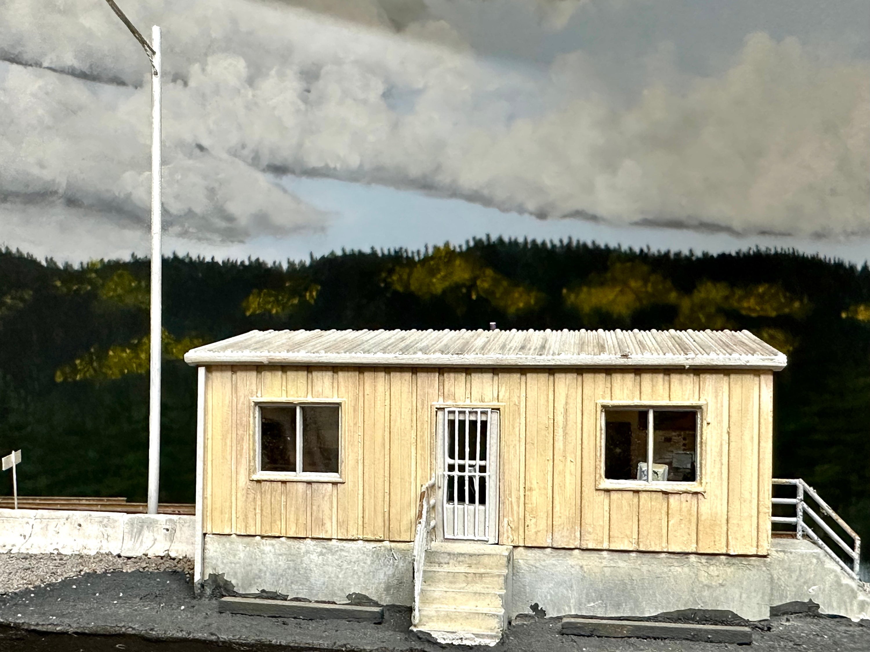 Diorama Model Railroad Yard Office: Autumn Shortline HO Scale Model ...