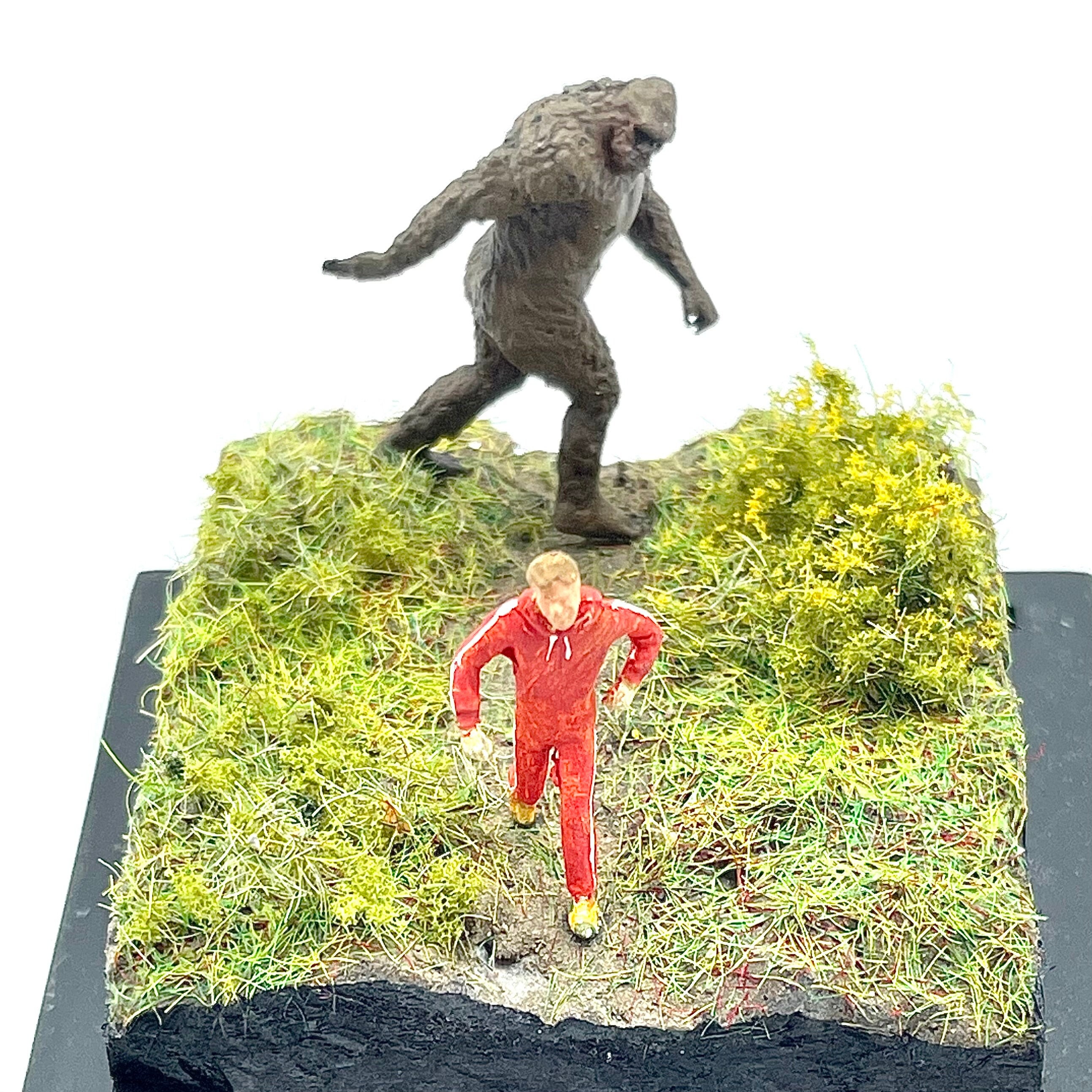 Diorama Jogging With Bigfoot: HO Scale Sasquatch Cryptos Tiny Miniature ...