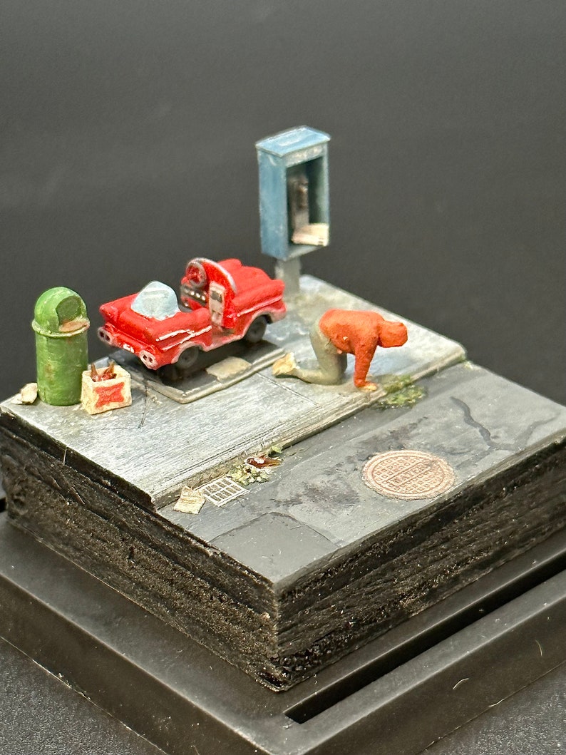 Diorama Too Much Fun: HO Scale Tiny Miniature Party Fun Model Train ...