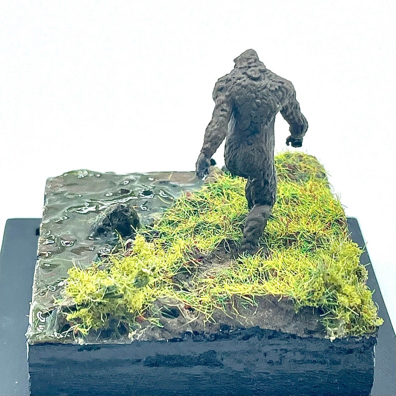 Diorama Bigfoot Checking the Creek: HO Scale Cryptos Sasquatch Tiny ...