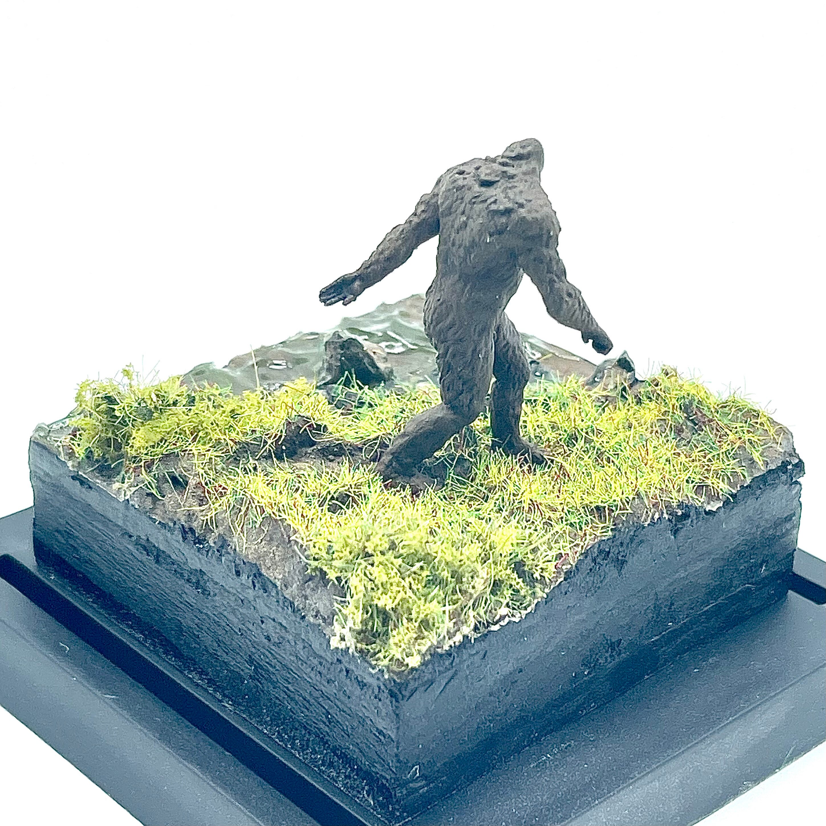 Diorama Bigfoot Checking the Creek: HO Scale Cryptos Sasquatch Tiny ...