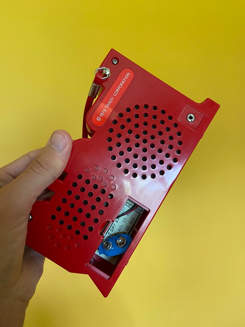 Vintage 1970s 70s Cherry Red Radio Shack Portable AM Pop Art | Etsy