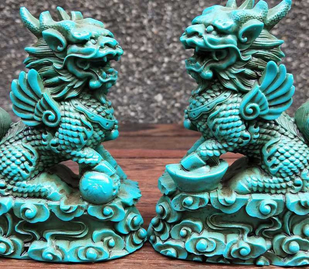 A Pair of Chinese Natural Antique Exquisite Turquoise Handcarved ...