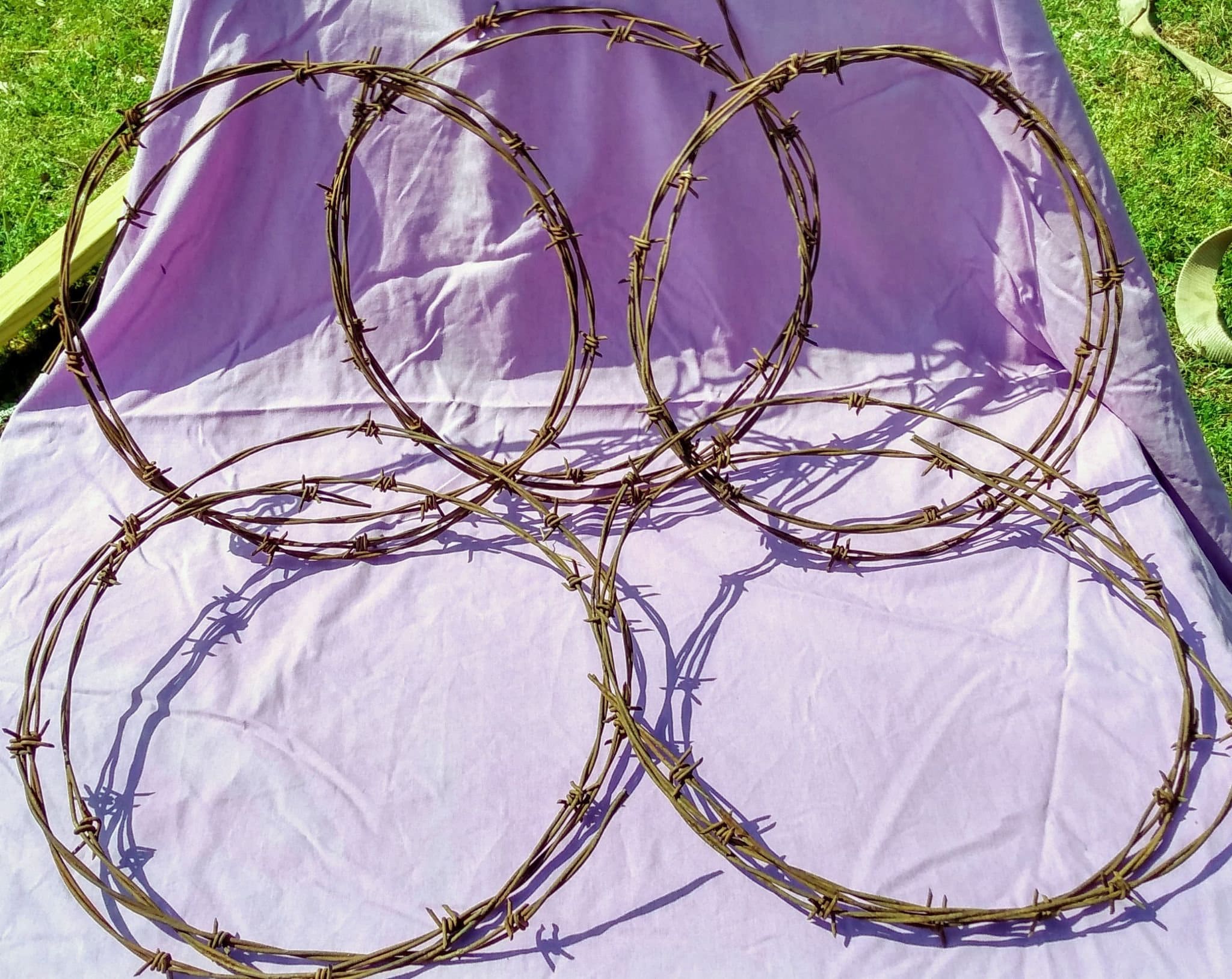 Rustic Rusty Barbed Wire. Coils Are Seven Feet Long Lengths - Etsy UK