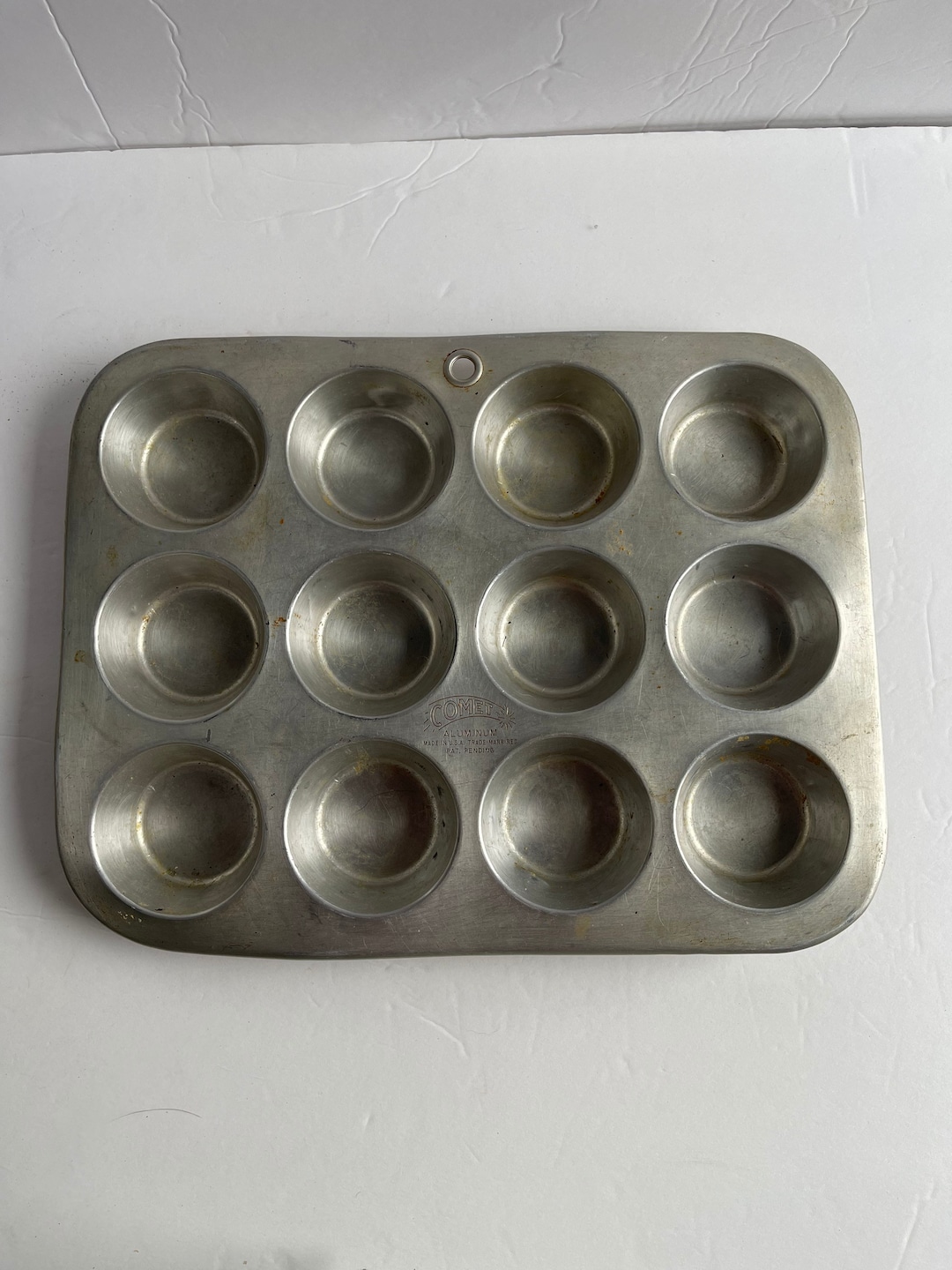 Vintage Comet Aluminum Cupcake Tin - Muffin Tin - Baking Pan - Vintage ...