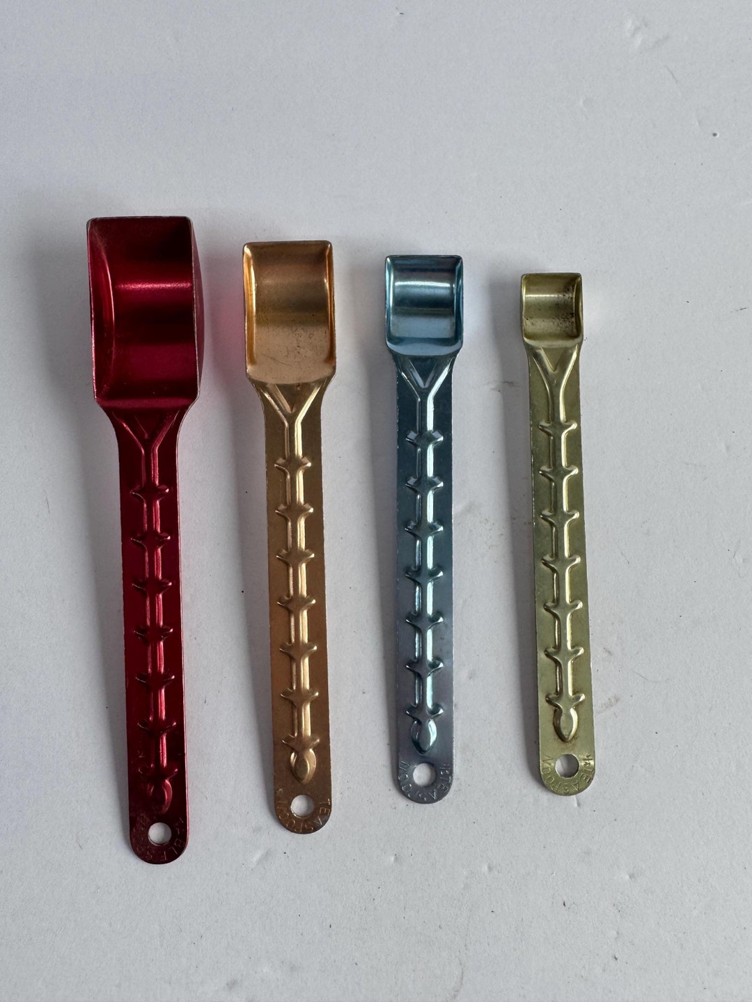 Multi Colored Aluminum Measuring Spoons - Vintage Measuring Spoons ...