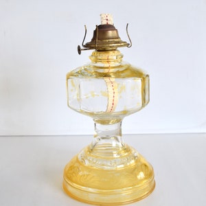 Vintage Large Clear and Yellow Glass Oil Lamp With Eagle Burner - Etsy
