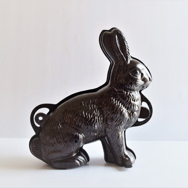 Old Cast Iron Bunny - Etsy