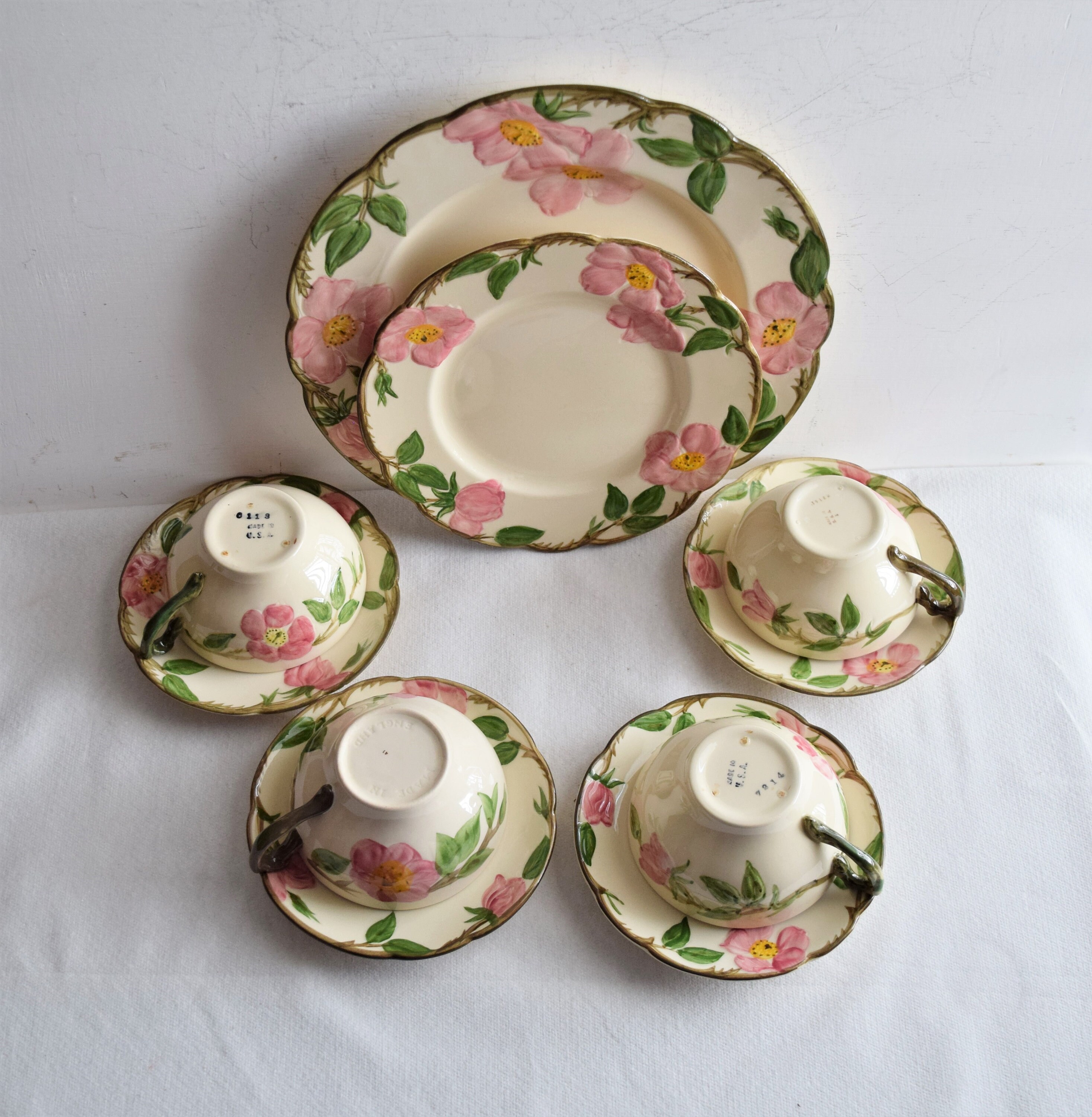 Franciscan Desert Rose Pattern Dinnerware Set of 16 Pieces Table for 4 ...