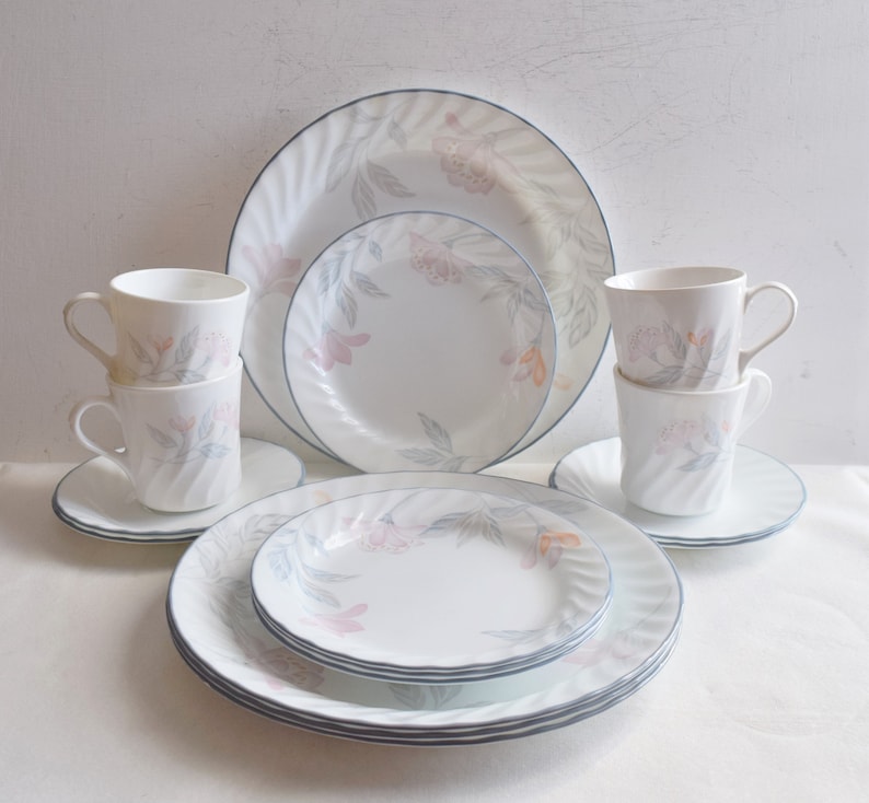 Vintage Corelle Pink Trio Dinnerware Set of 16 Piece 4 Place Setting - Etsy