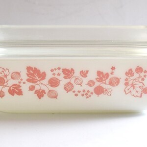 Set of 4 Pyrex Gooseberry Refrigerator Dishes With Lids / Kitchen ...
