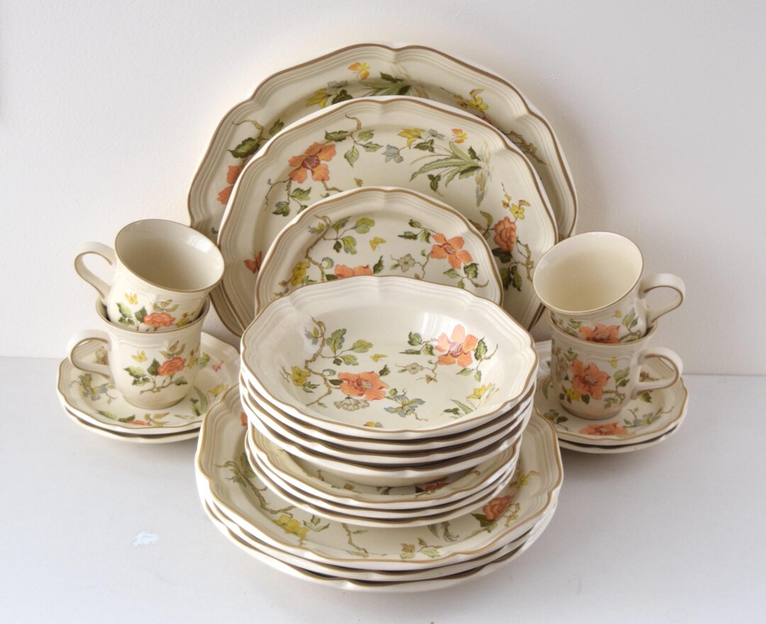 Set of 21 Piece Mikasa Heritage Olde Tapestry Pattern F2005 Dinnerware ...