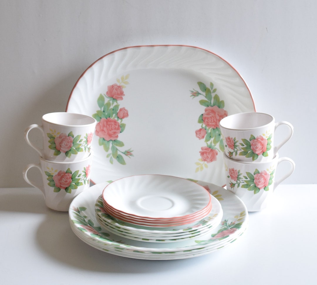 Set of 17-piece Corelle Elegant Rose Dinnerware by Corning Table 4 ...