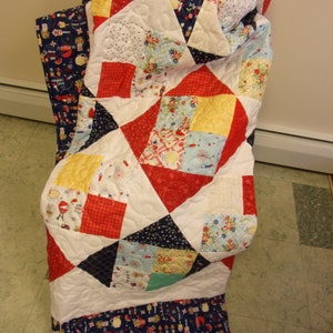 Quilt, Handmade Red White and Bloom Quilt, 79" X 87" - Etsy