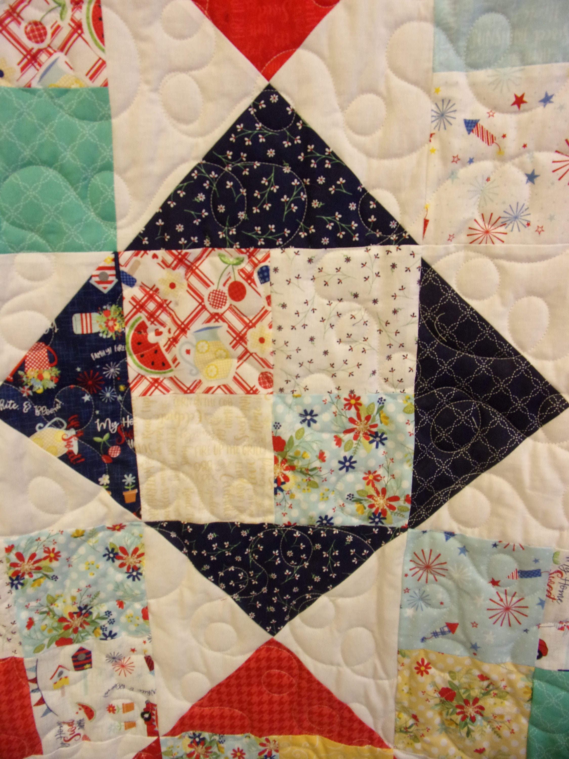 Quilt, Handmade Red White and Bloom Quilt, 79" X 87" - Etsy