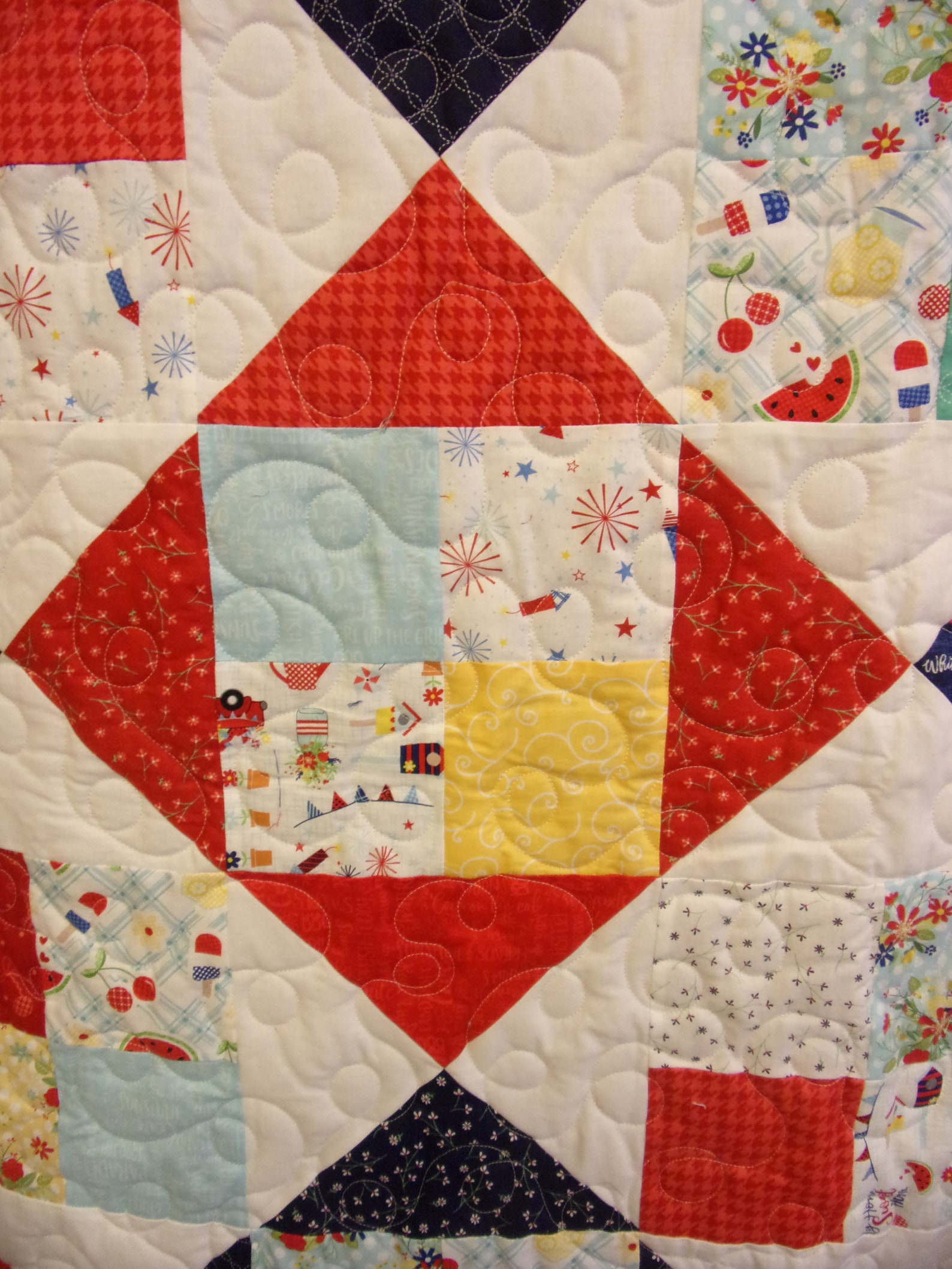 Quilt, Handmade Red White and Bloom Quilt, 79" X 87" - Etsy