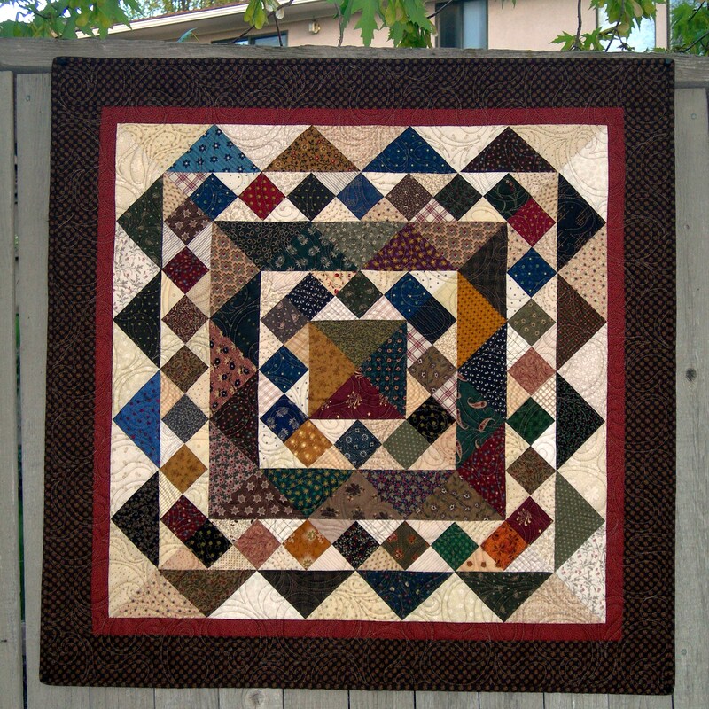 Round Table Quilt - Etsy