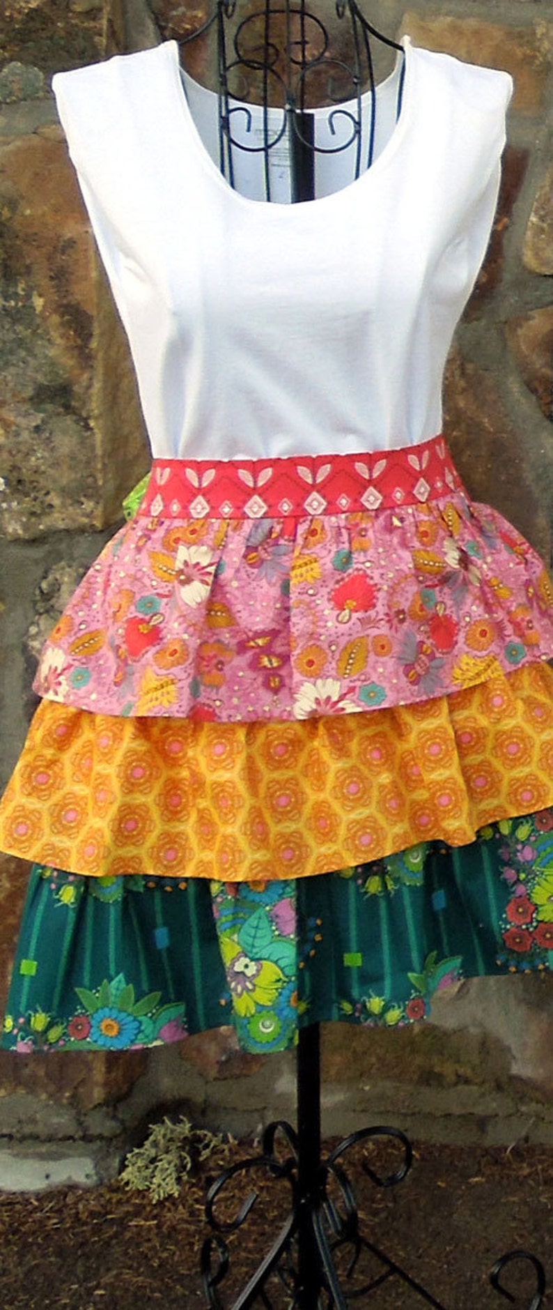 Apron Strings Quilt and Apron Pattern - Etsy