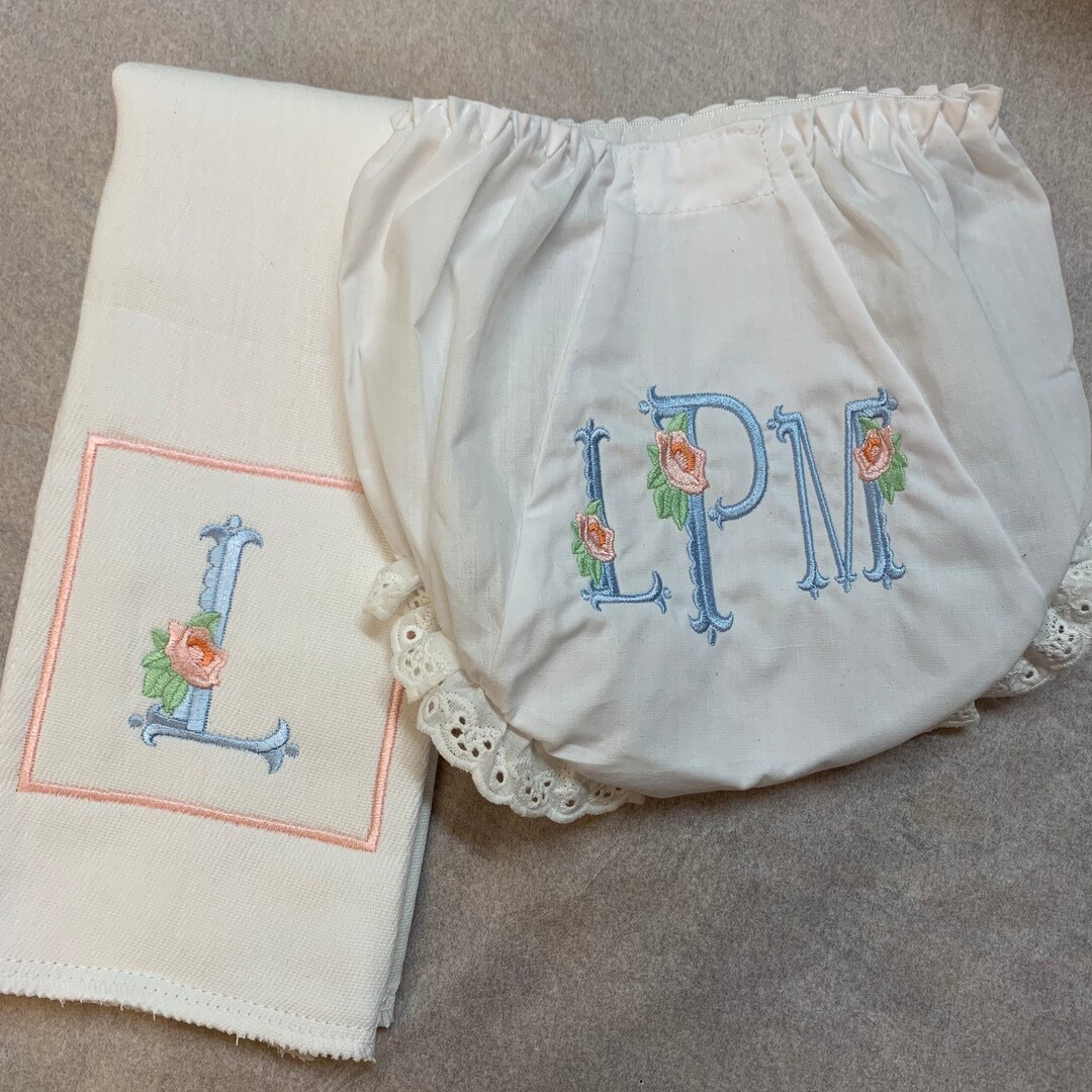 Monogram/initial Personalized Diaper Cover Burp Cloth Set - Etsy