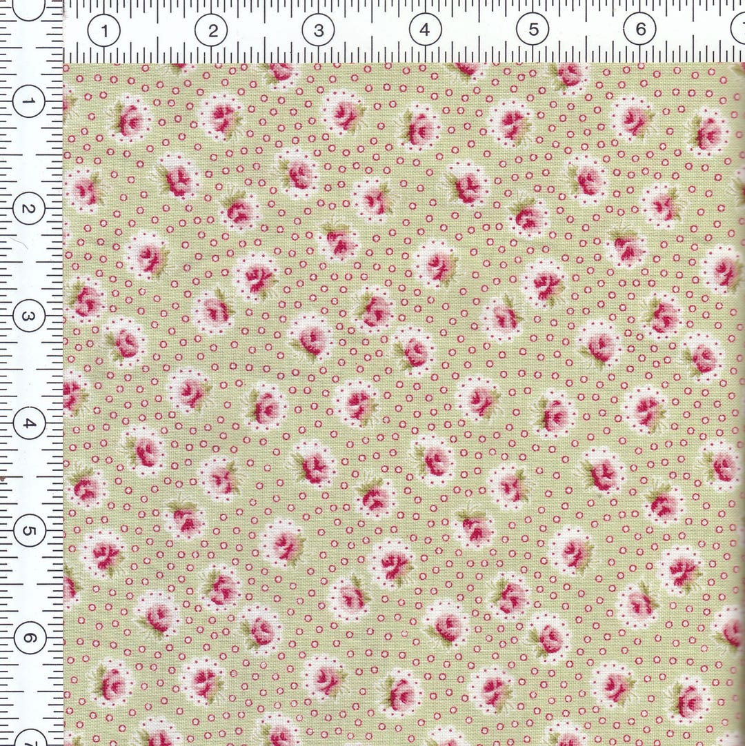 Green Roses 1yd Unit of Fabric: Hannah Bella, Robyn Pandolph - Etsy