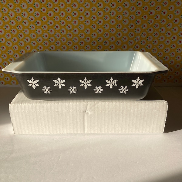 Pyrex Snowflake - Etsy