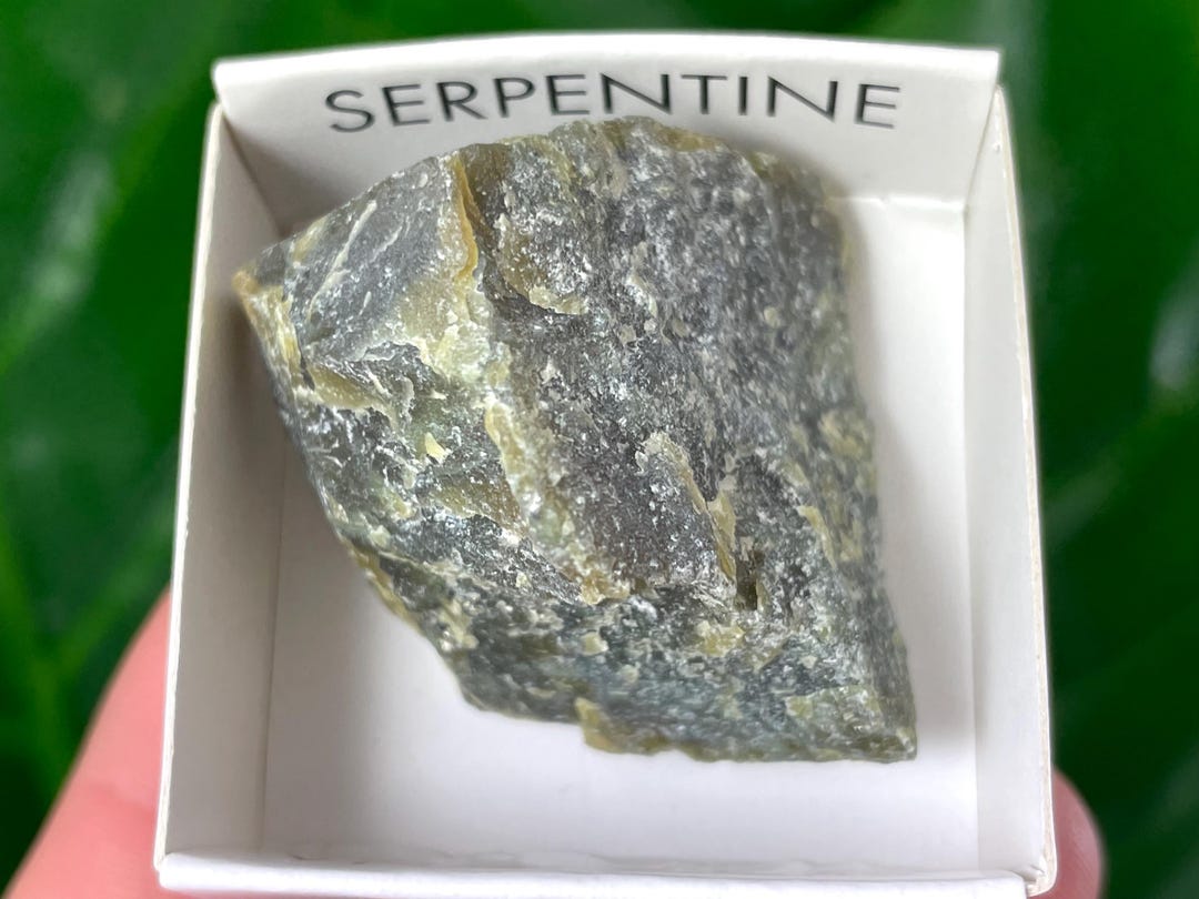 Serpentine Mineral :china ,crystal Mineral Collection,size Box 4 X 4 Cm ...