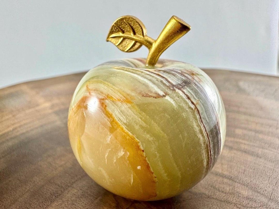 One 4 Cm Onyx Apple – Hand-carved Symbol of Strength & Protection - Etsy