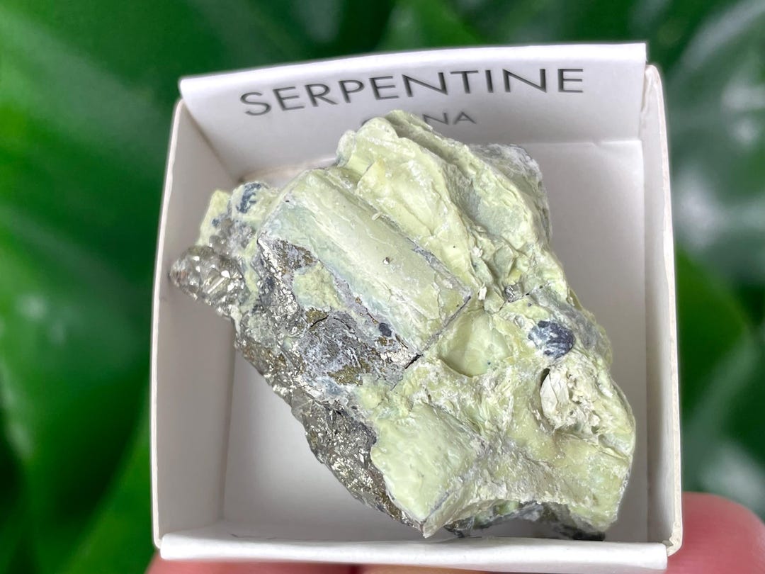 Serpentine Mineral :china ,crystal Mineral Collection,size Box 4 X 4 Cm ...