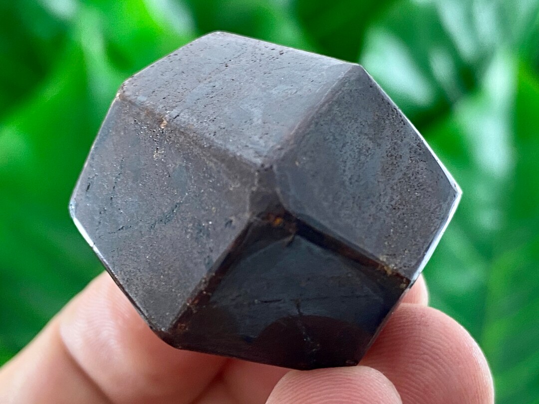 Beautiful Polished Garnet From India Faceted Garnet ,specimen ,red ...