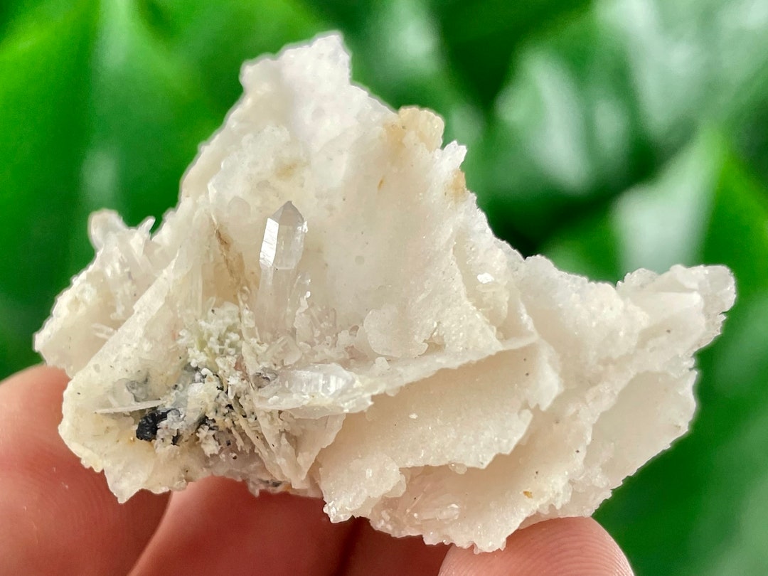 Scepter Quartz With Calcite (paper) From 9th September Mine,madan ...
