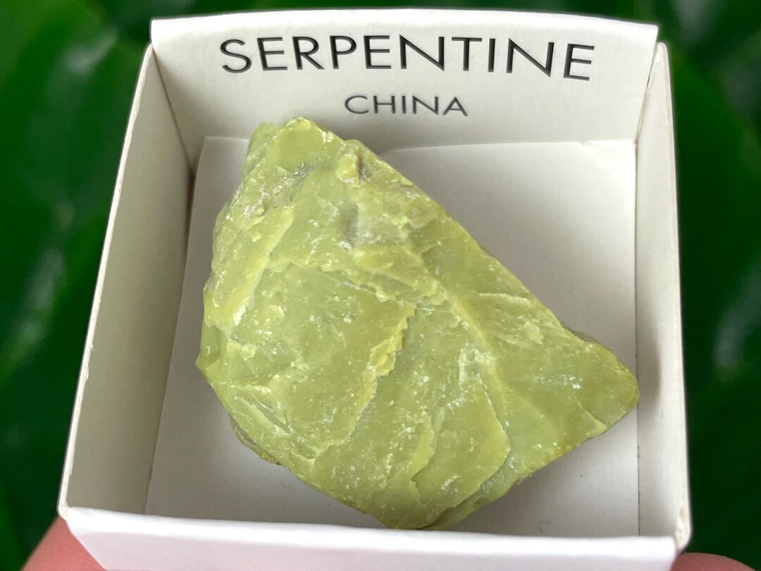 Serpentine Mineral :china ,crystal Mineral Collection,size Box 4 X 4 Cm ...