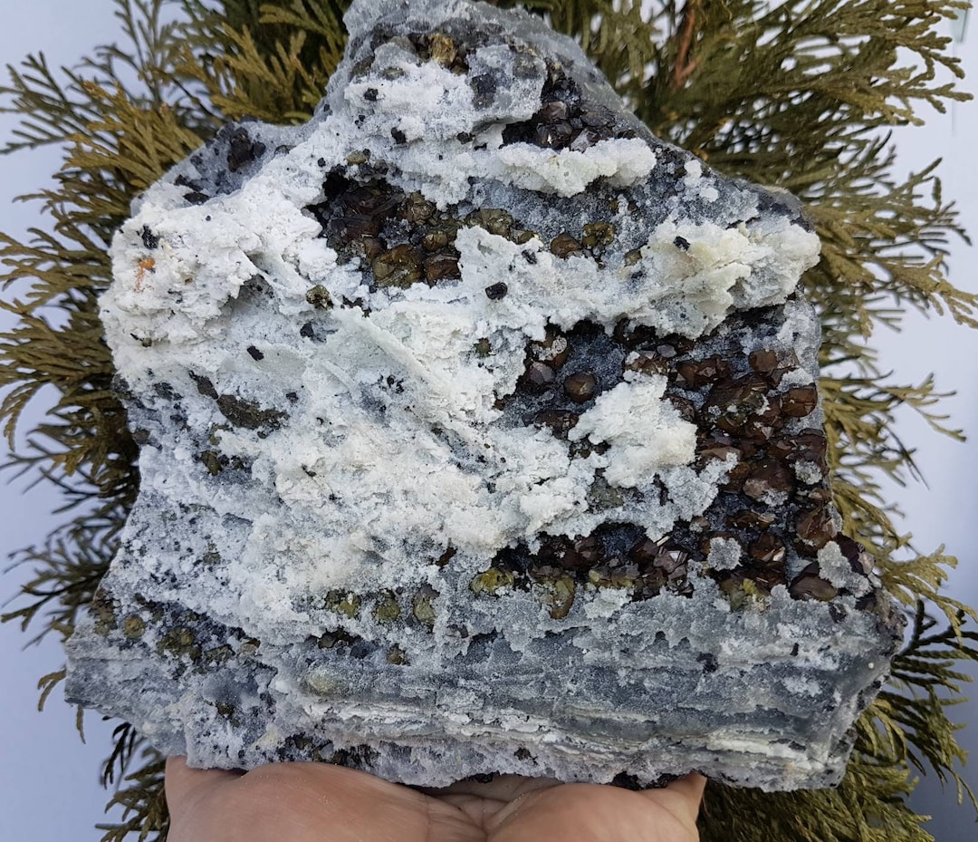 Large Quartz With Gem Sphalerite Var Cleiophane From Bulgaria,n500 - Etsy