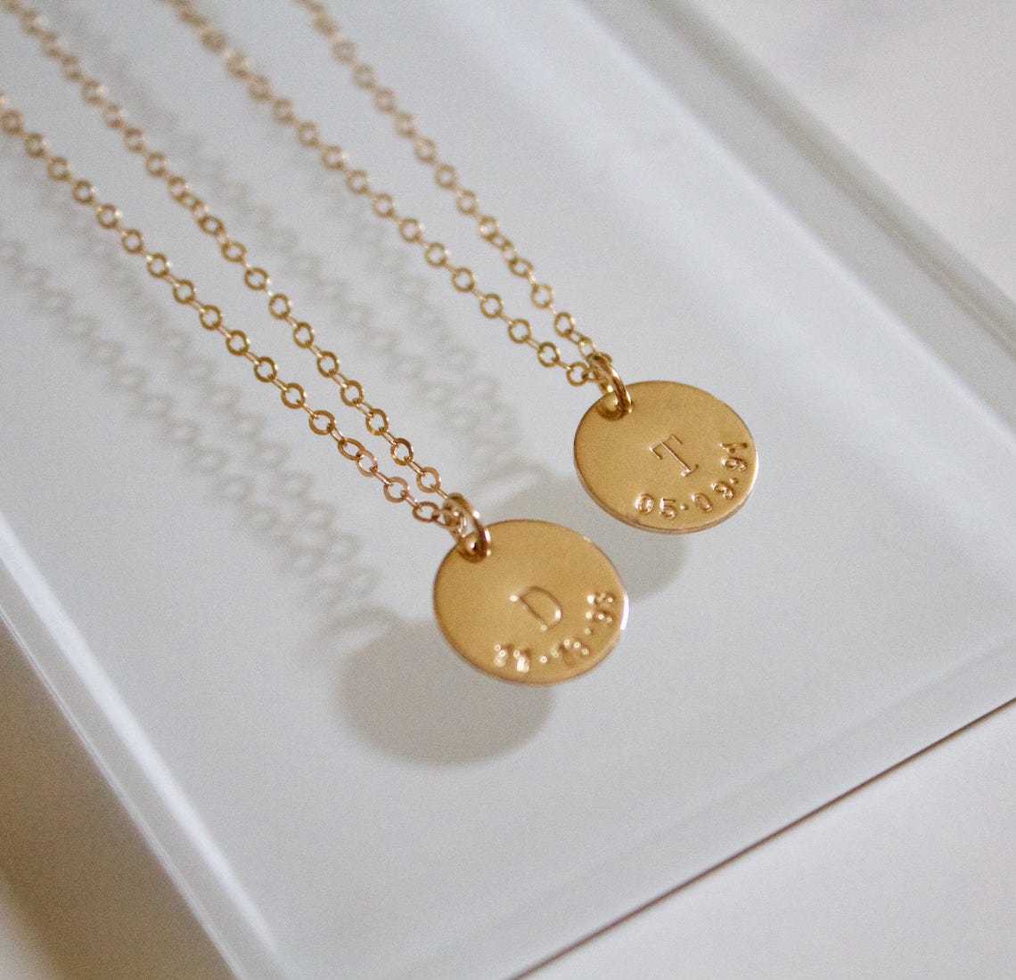 Personalized Initial & Date Disc Necklace// - Etsy