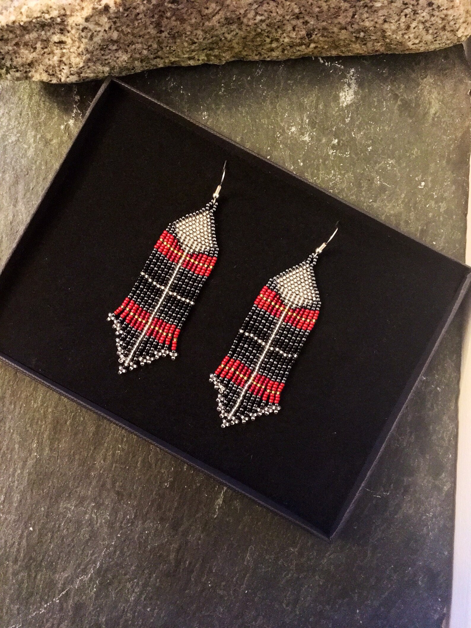 Native American Seed Bead Tartan Beaded Fringe Earrings Silver Black ...