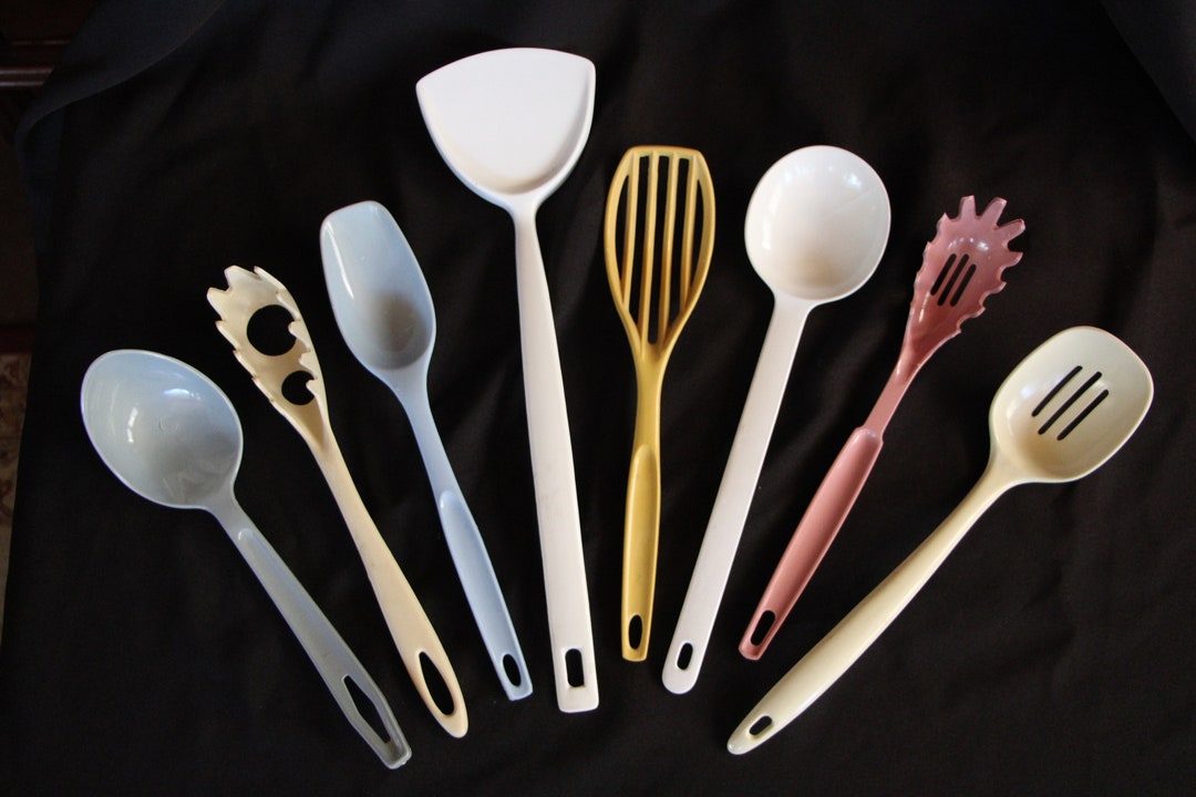 1960's to 1980's Vintage Melamine or Hard Plastic or Nylon Assorted ...