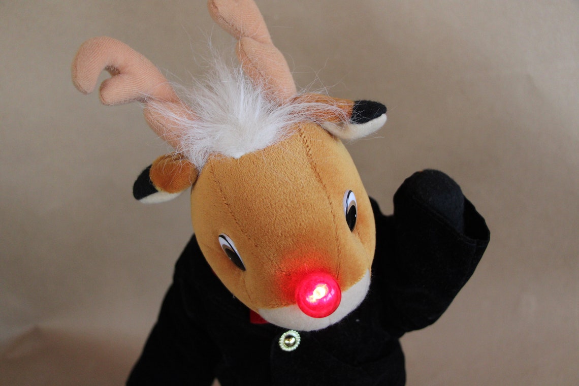 1977 Vintage Musical Dancing Rudolph 17 Inches Tall - Etsy