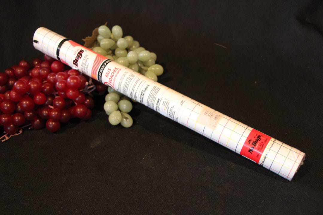 1970's Vintage - No Bugs M ' Lady - Kitchen SHELF / DRAWER PAPER ...