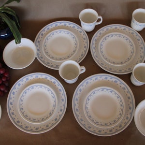 1982 Vintage - Corelle by Corning - MORNING BLUE - 16 Piece Set - 4 ...
